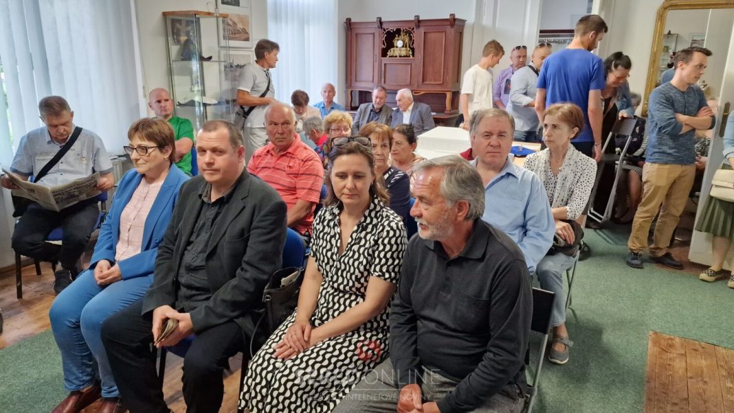 "Sereď v minulom čase" - niečo pre milovníkov historickej Serede ...
